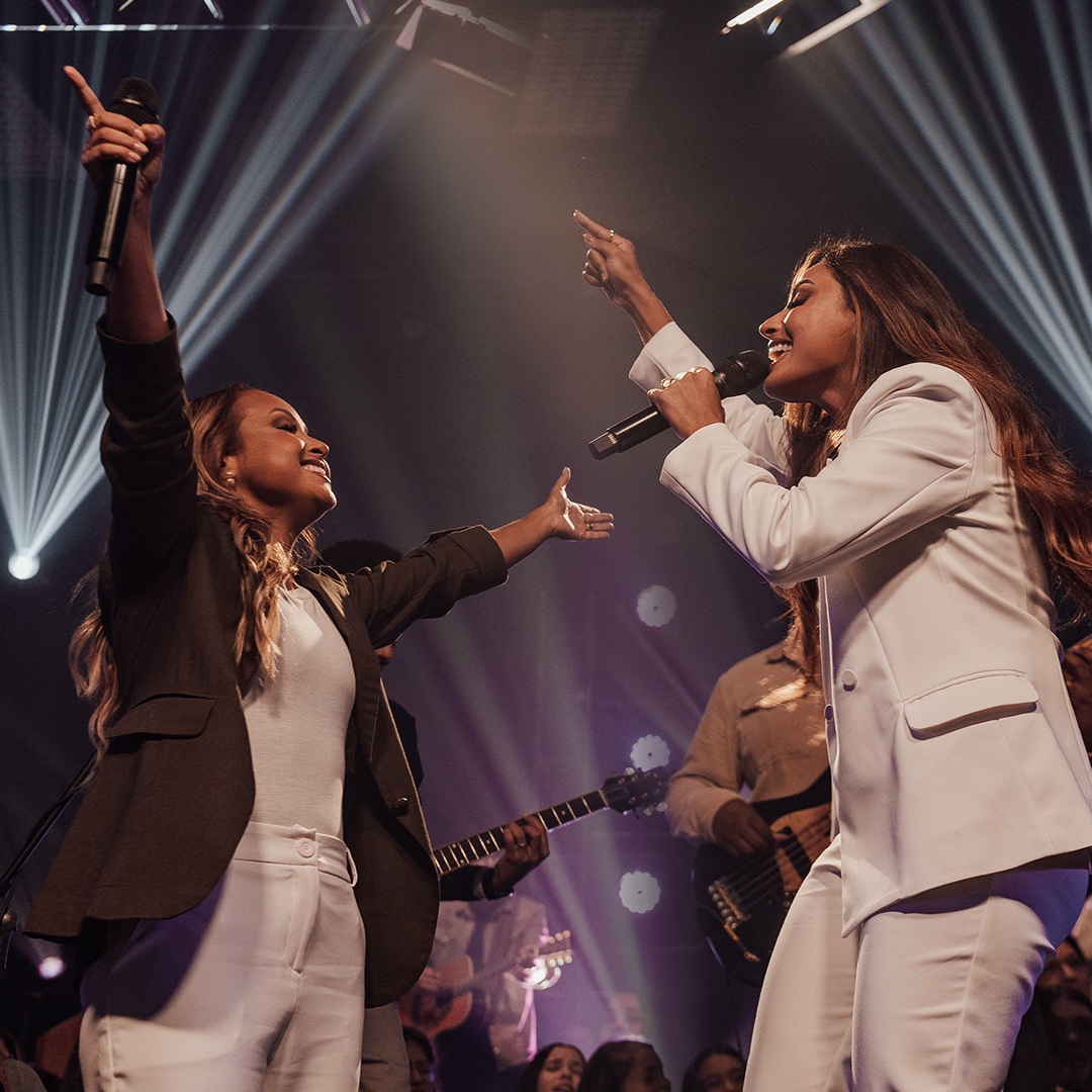Mari Borges e Bruna Karla cantam sobre o poder da oração em novo single ...